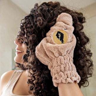 Bounce Curl Hair Drying Micro-Fiber Mittens – Kiyo Beauty