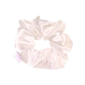 O So Curly Satin Scrunchie - 1 pc – Kiyo Beauty